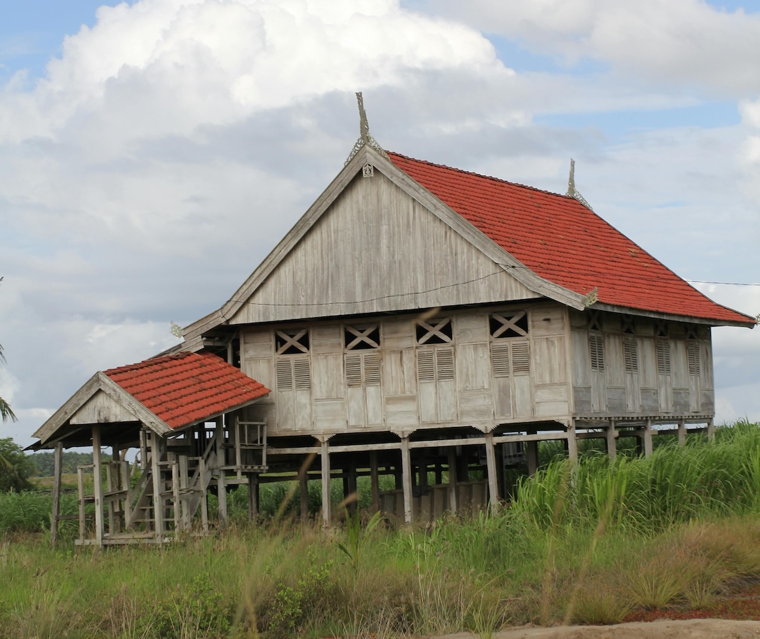 Building a Life on Solid Ground: Timeless Wisdom from Solomon and Real ...